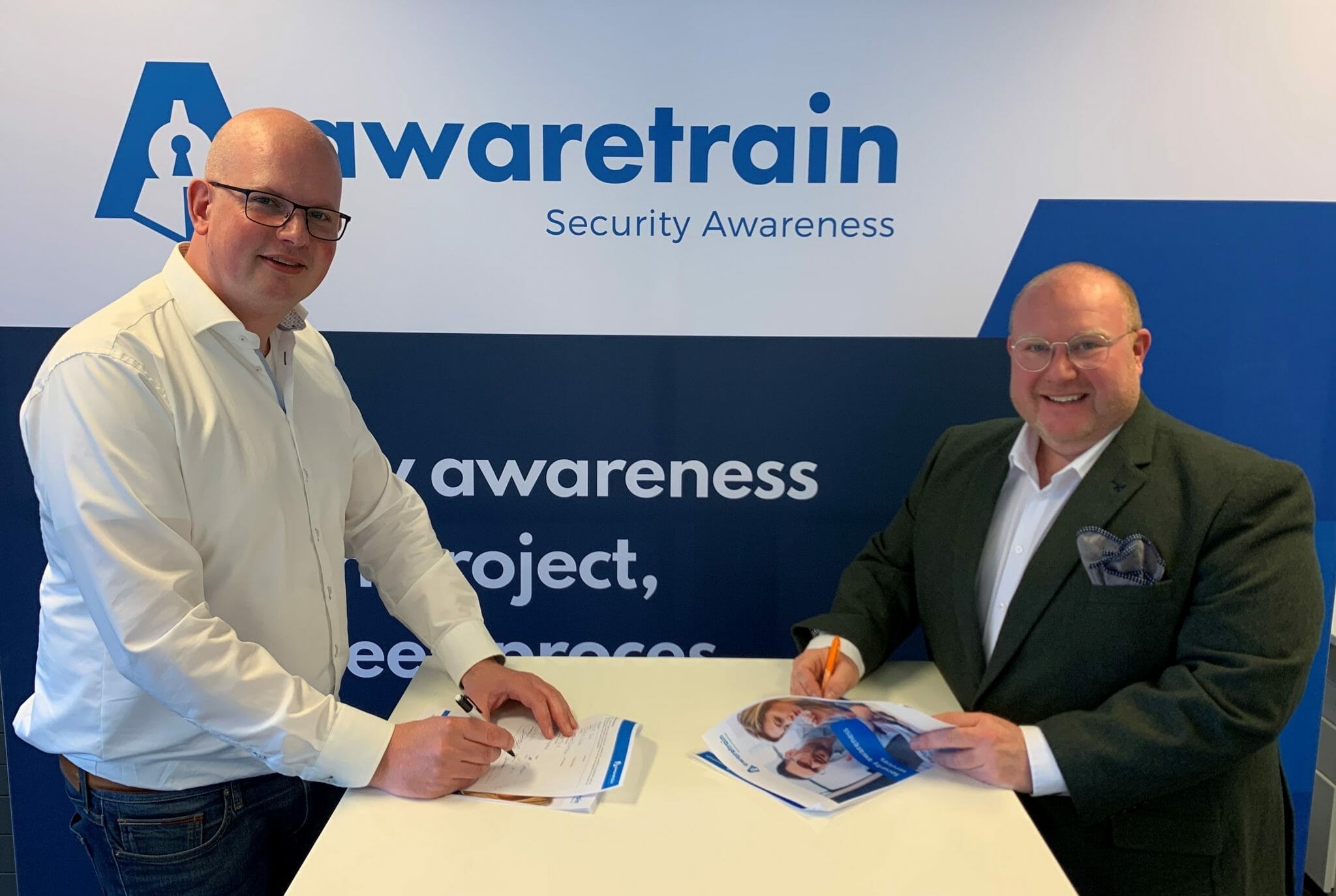 NFIR en Awaretrain officieel partner | Cyber Security Experts | NFIR
